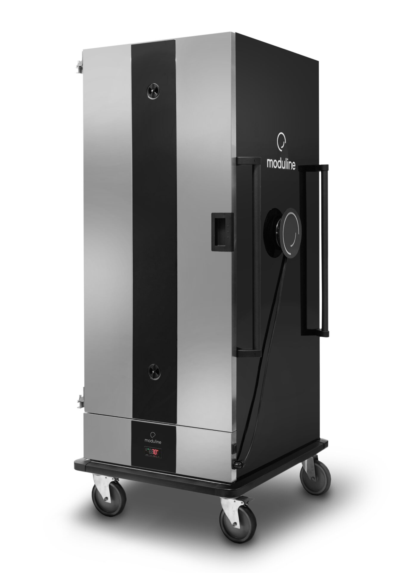 Hot holding trolleys ensure food travels first class - FRY Magazine